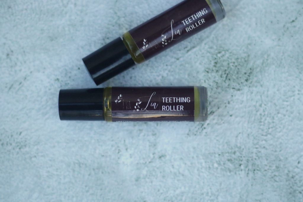 Lia – Baby Teething Roller (10ml) – Eva Natuurlik